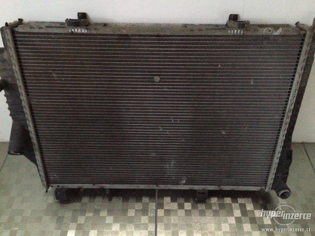 Chladič Mercedes C, CLK vody, originál - bazar - Hyperinzerce.cz