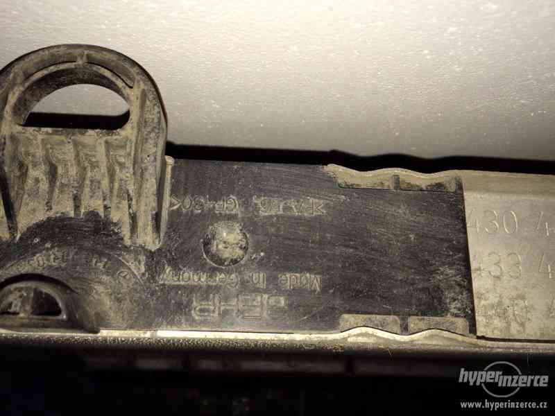 Chladič Mercedes C, CLK vody, originál - bazar - Hyperinzerce.cz