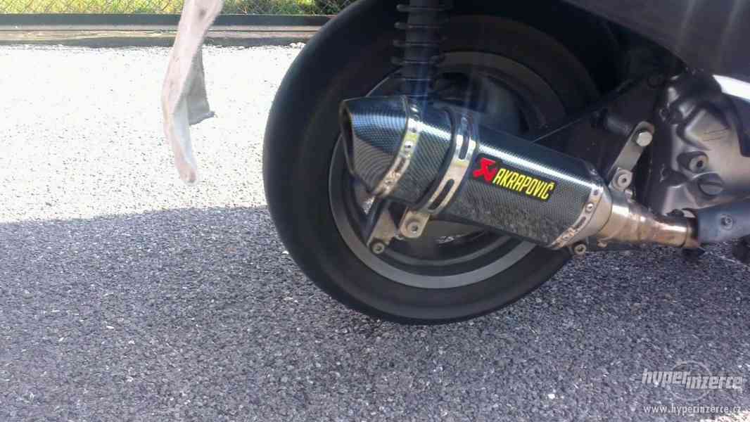 Výfuk Akrapovic - bazar - Hyperinzerce.cz