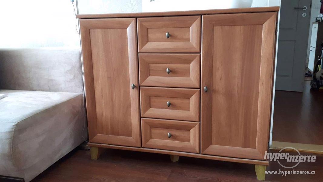Prodám komody - bazar - Hyperinzerce.cz