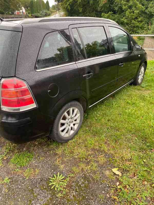 Opel Zafira - bazar - Hyperinzerce.cz