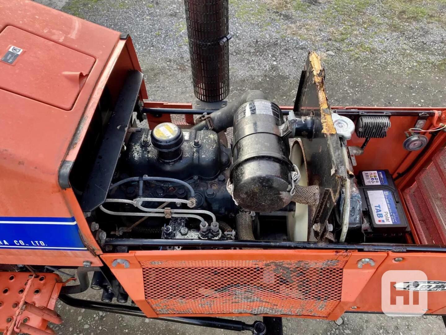 Traktor Hinomoto E152 - bazar - Hyperinzerce.cz