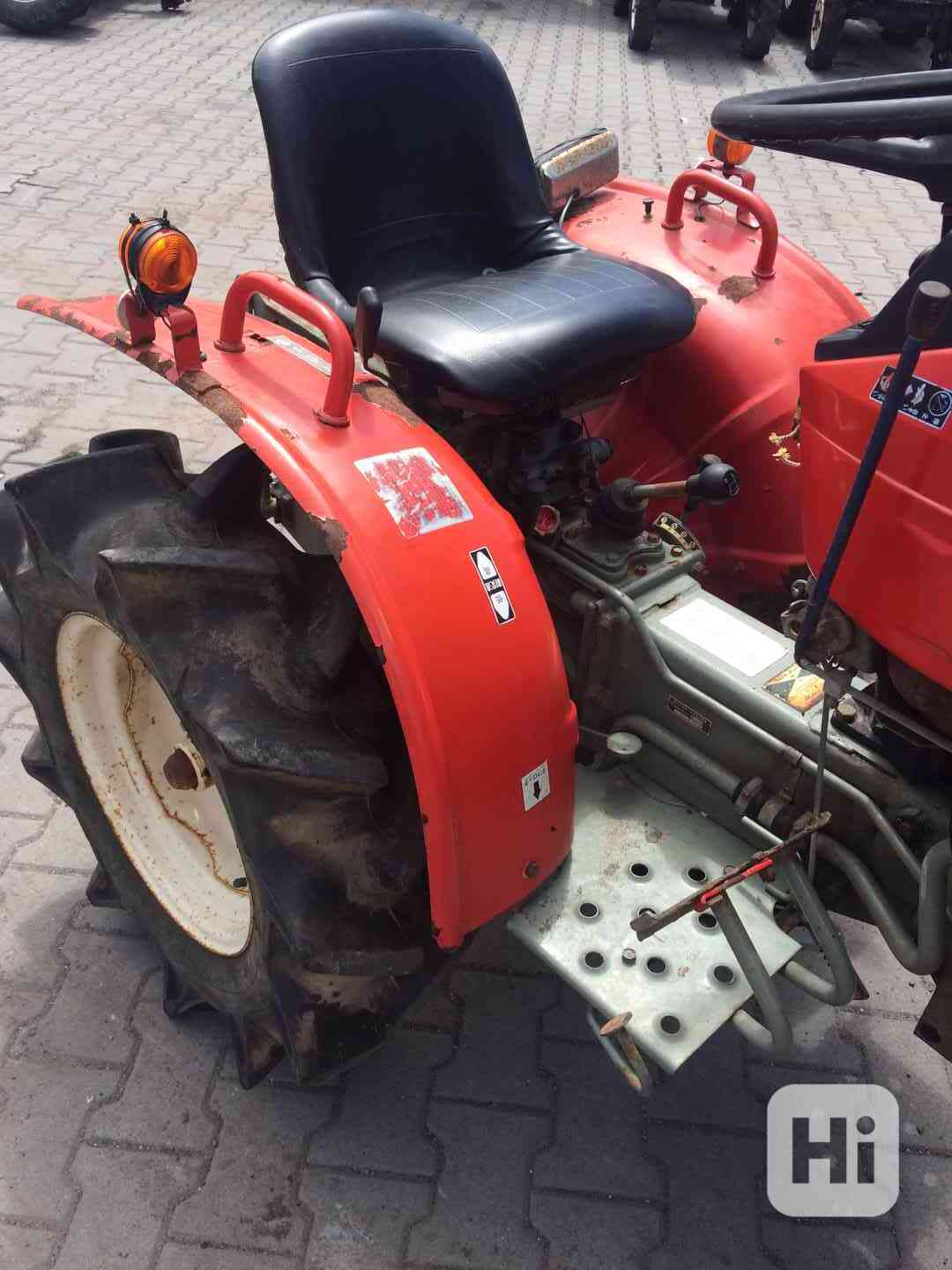 Traktor Yanmar YM1401, 14HP , 4x4 - bazar - Hyperinzerce.cz