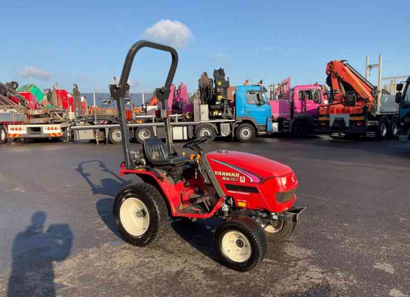 Traktor Yanmar KE-160 4x4 - bazar - Hyperinzerce.cz