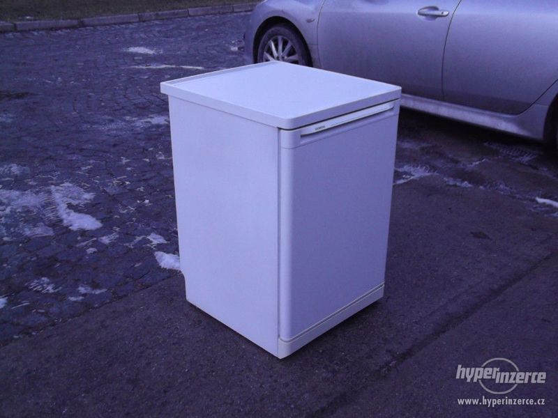 SIEMENS MALÁ MODERNÍ LEDNIČKA-146L,SKLO POLICE,tř.A+,MRAZÁK - bazar ...