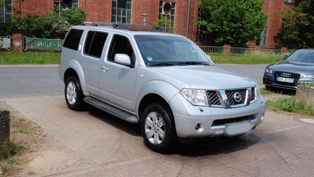 Nissan Pathfinder 2.5 dCi Premium 126kw - bazar - Hyperinzerce.cz