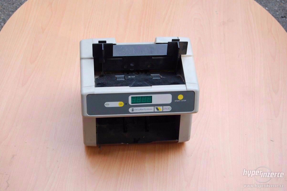 Profesionální počítačka bankovek DeLaRue 2500 - bazar - Hyperinzerce.cz