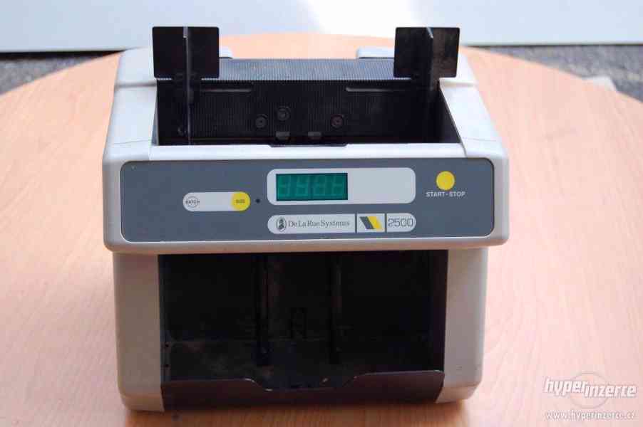 Profesionální počítačka bankovek DeLaRue 2500 - bazar - Hyperinzerce.cz