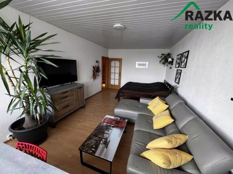 Byt 2+1 (58 m2) Tachov, ul. Zárečná - bazar - Hyperinzerce.cz