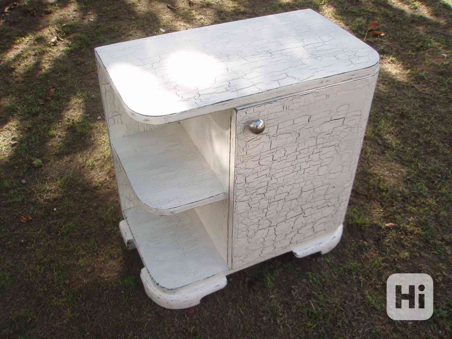 Stolek ve Vintage stylu, noční stolek, botník. - bazar - Hyperinzerce.cz