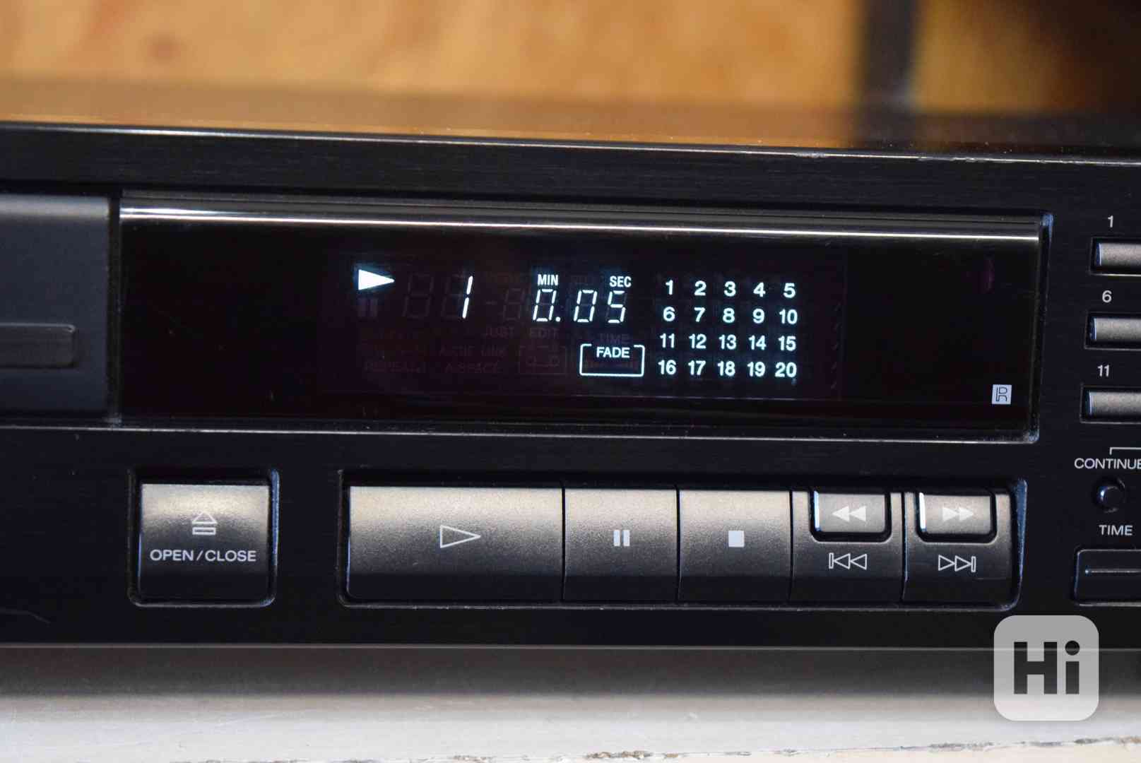 SONY CDP-497 LEVNÝ CD PŘEHRÁVAČ !! - bazar - Hyperinzerce.cz