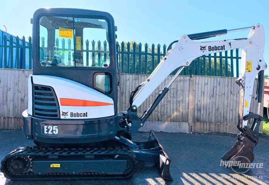 zánovní mini bagr BOBCAT E25, rok 2017, jen 1415 hodin! - bazar - Hyperinzerce.cz