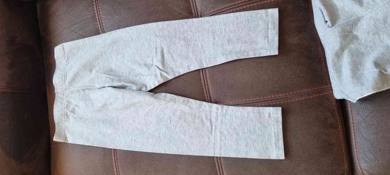 legíny 3/4 vel. 134 cena za oboje - bazar - Hyperinzerce.cz