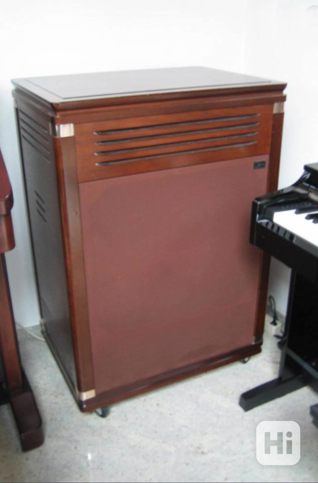 Leslie box 412 - bazar - Hyperinzerce.cz