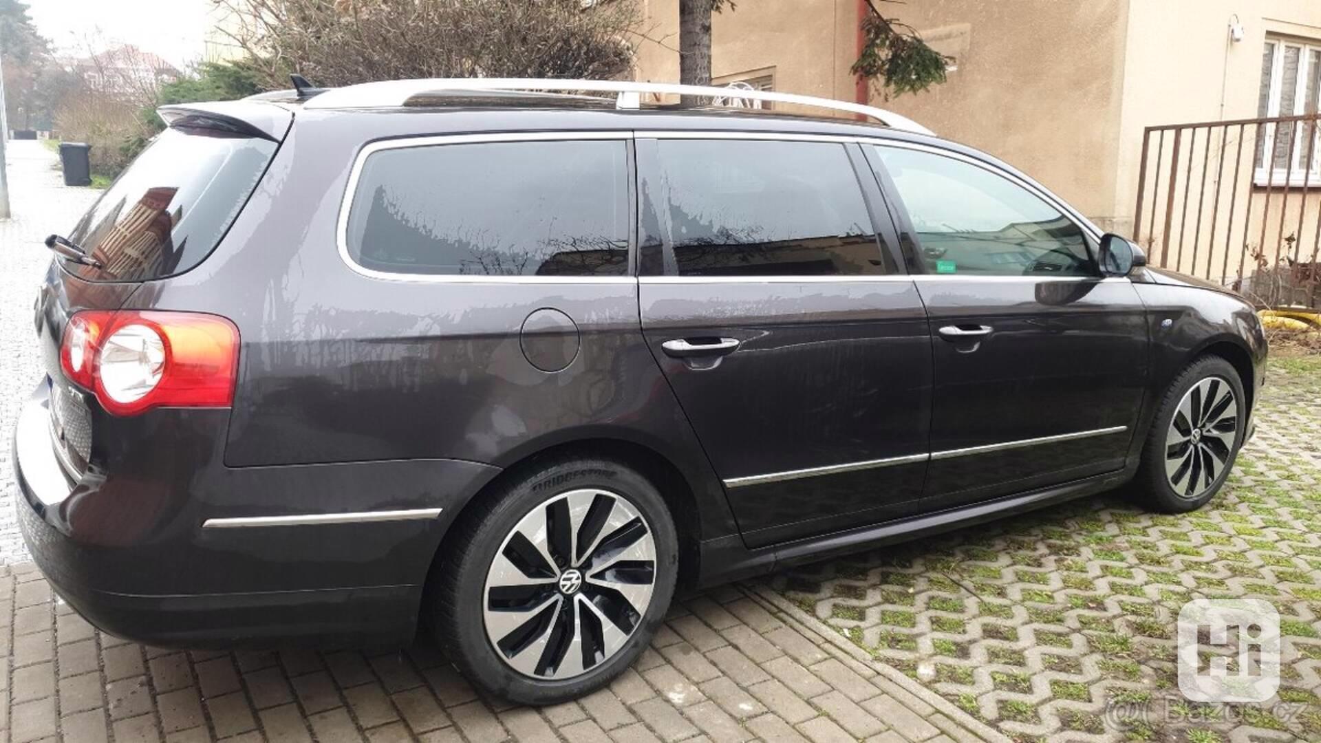 VW Passat 4x4 kombi R-Line 2010 motor 2.0TDI - bazar - Hyperinzerce.cz