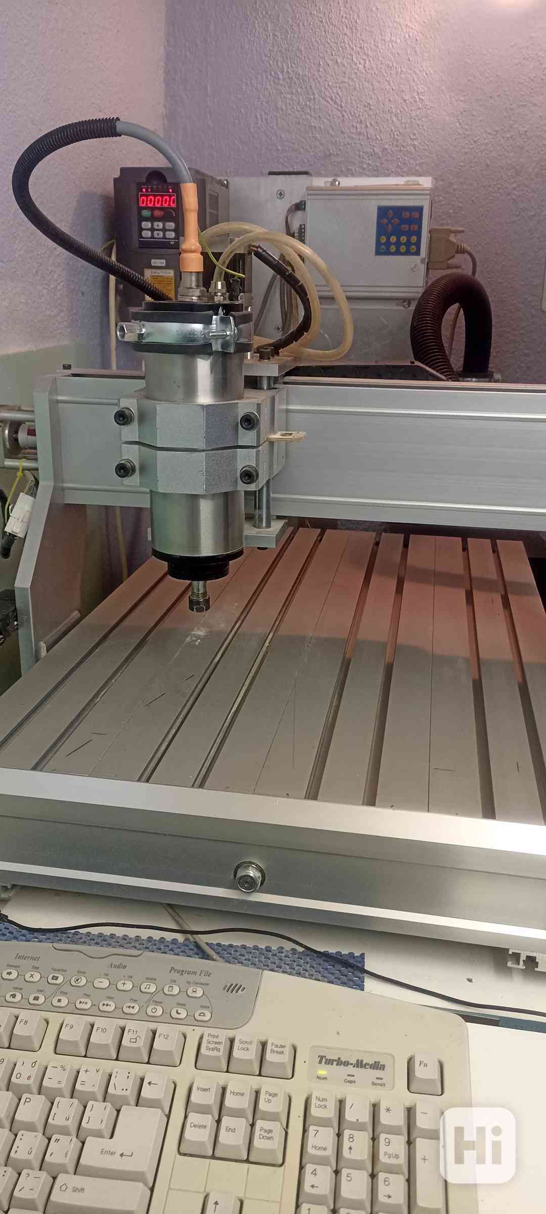 CNC fréza 60 x 40 - bazar - Hyperinzerce.cz