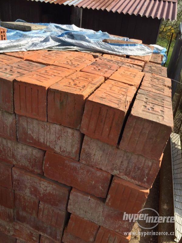 Prodám poctivé kvalitní pálené duté cihly - bazar - Hyperinzerce.cz