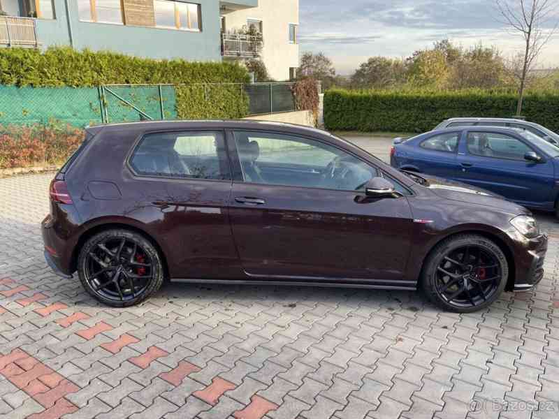 Volkswagen Golf GTi VII lift (7.5) - bazar - Hyperinzerce.cz