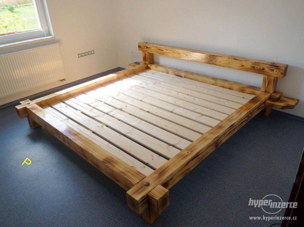 DVOJLŮŽKOVÁ POSTEL MASIV Z TRÁMŮ - bazar - Hyperinzerce.cz