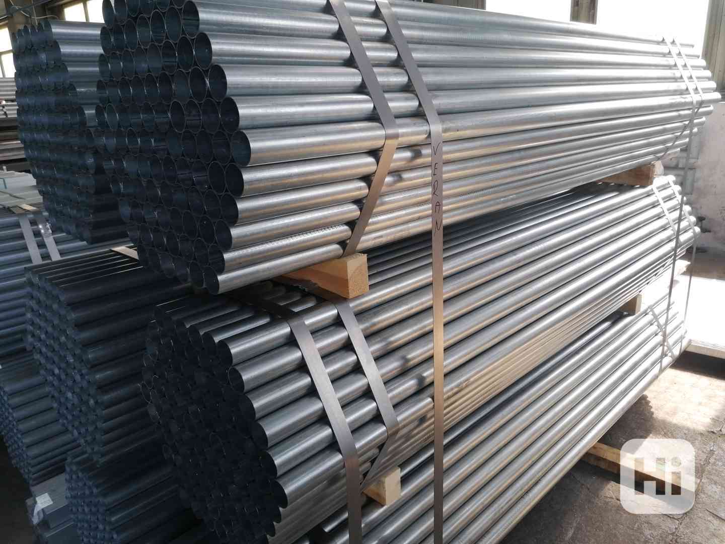 Plotové pozinkované sloupky - bazar - Hyperinzerce.cz