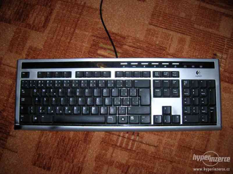 Logitech UltraX Media Keyboard USB stříbrno-černá - bazar - Hyperinzerce.cz