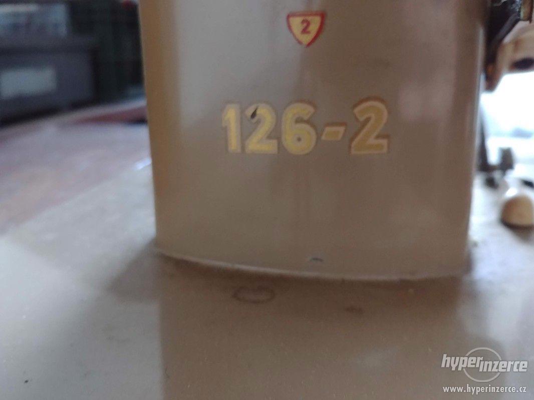Šicí stroj Minerva 126-2 - bazar - Hyperinzerce.cz