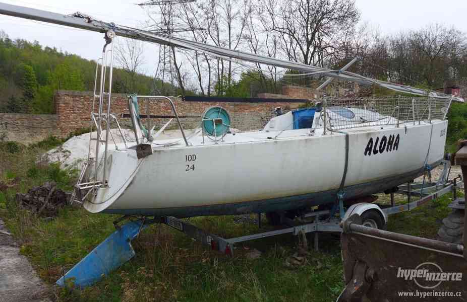 Prodám kajutovou plachetnici Jeanneau JOD 24 - bazar - Hyperinzerce.cz