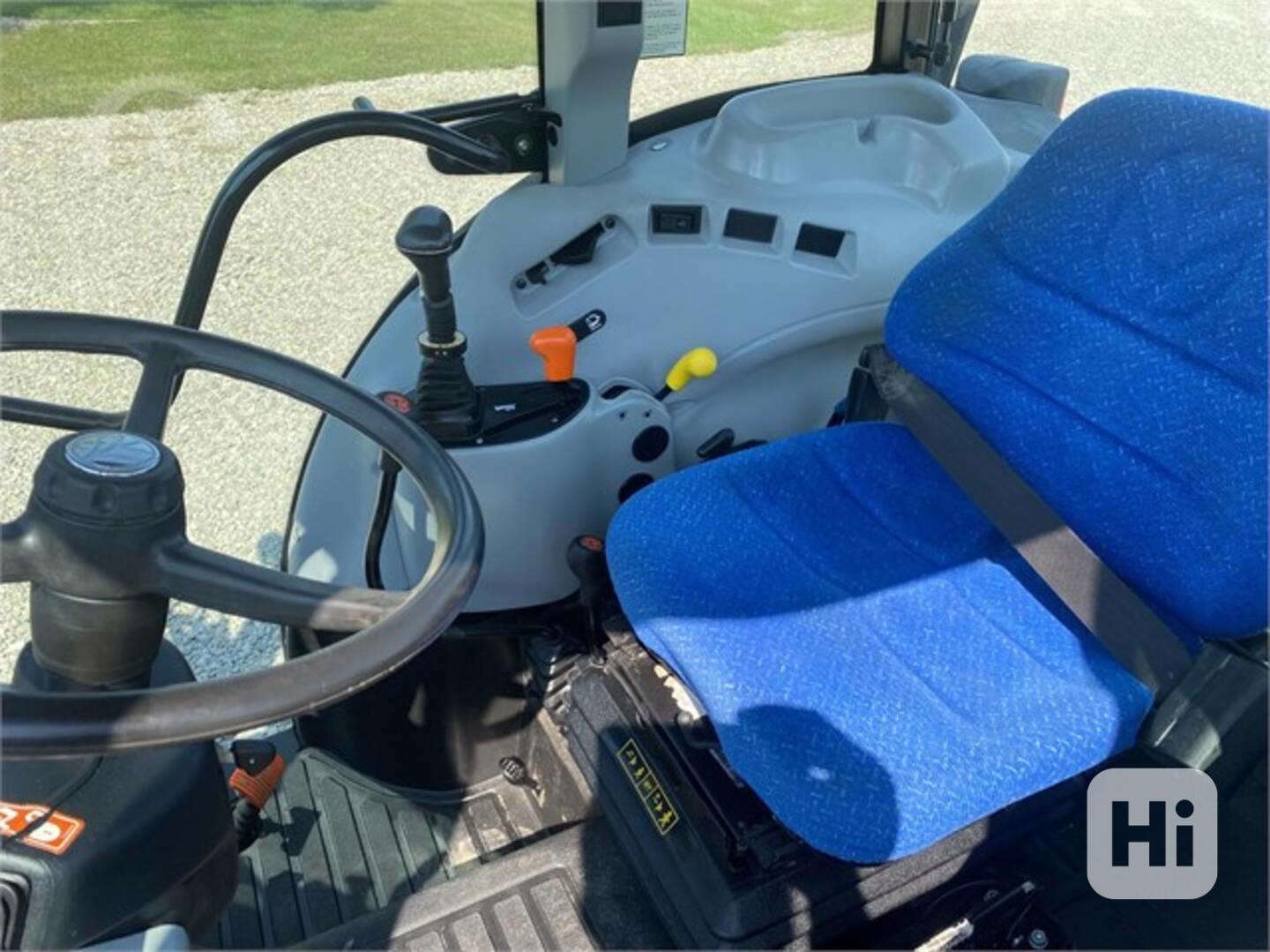 Traktor NEW HOLLAND T4040 - bazar - Hyperinzerce.cz