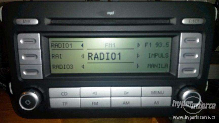 autorádio VW - RCD 300 mp3 - bazar - Hyperinzerce.cz