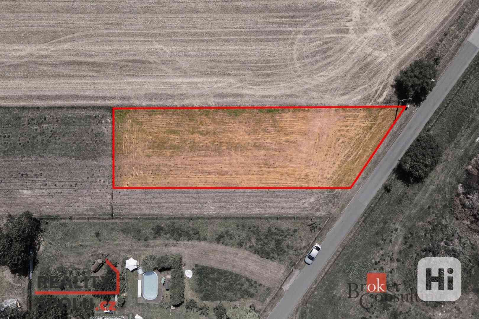 Prodej, Pozemky pro bydlení, 1093 m2 - - bazar - Hyperinzerce.cz