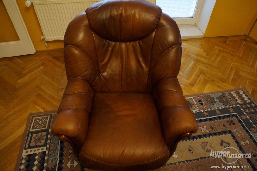 Kožená křesla 2x - bazar - Hyperinzerce.cz