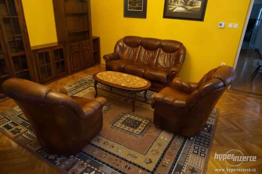 Kožená křesla 2x - bazar - Hyperinzerce.cz