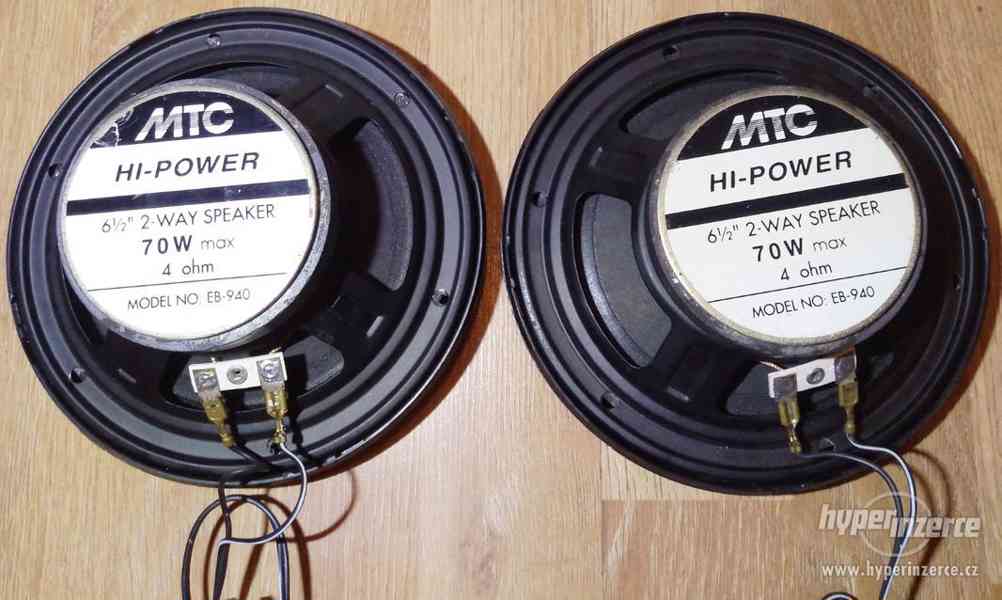 Nafukovací dvoulůžko +lepící pistole +2 repráky do auta 70W - bazar ...