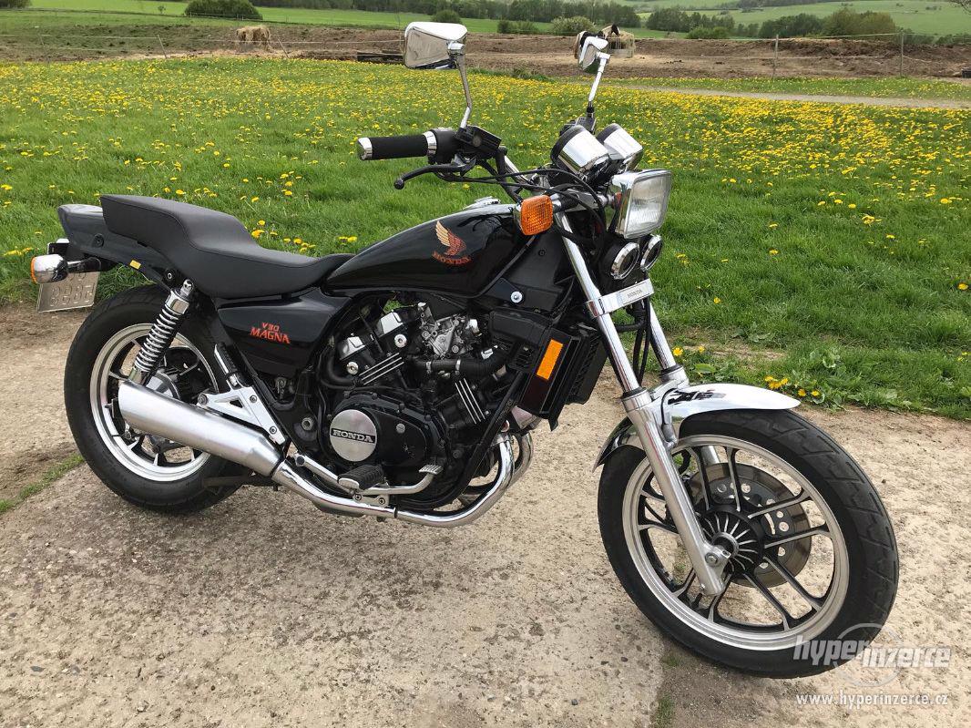 Honda VF 500 Magna (1985) - bazar - Hyperinzerce.cz