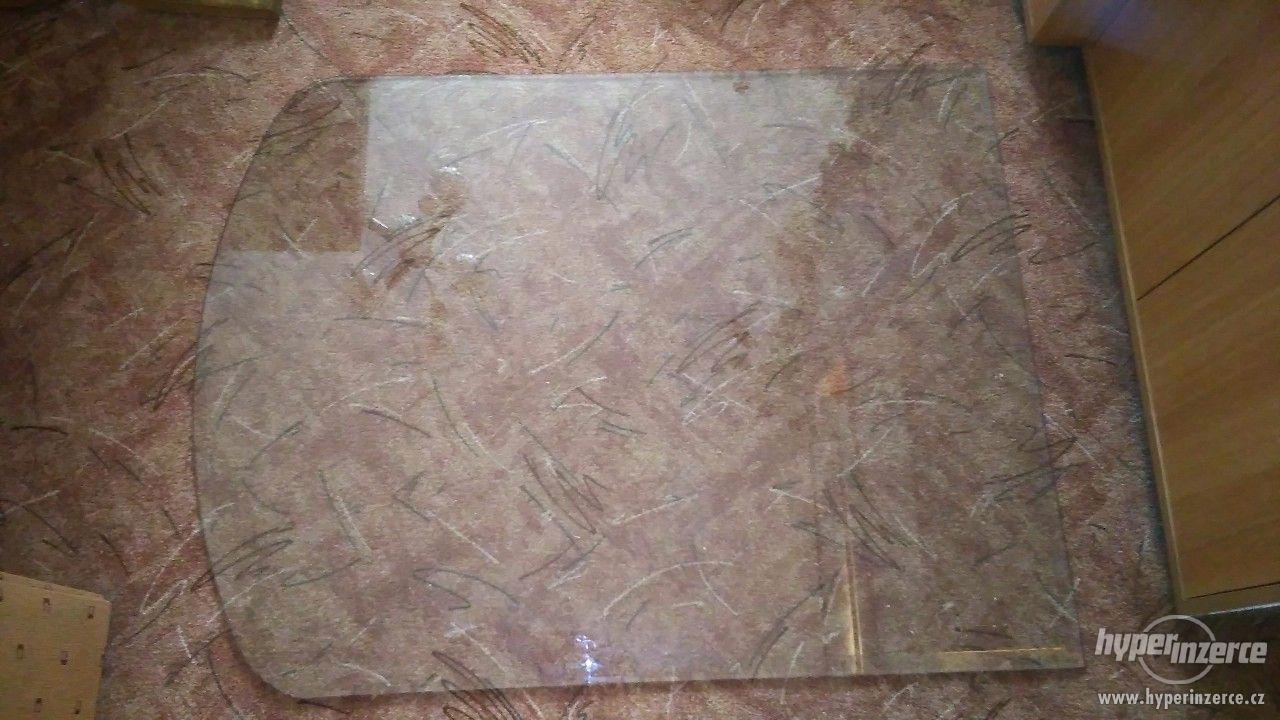 Prodám kalené sklo pod krbová kamna - bazar - Hyperinzerce.cz