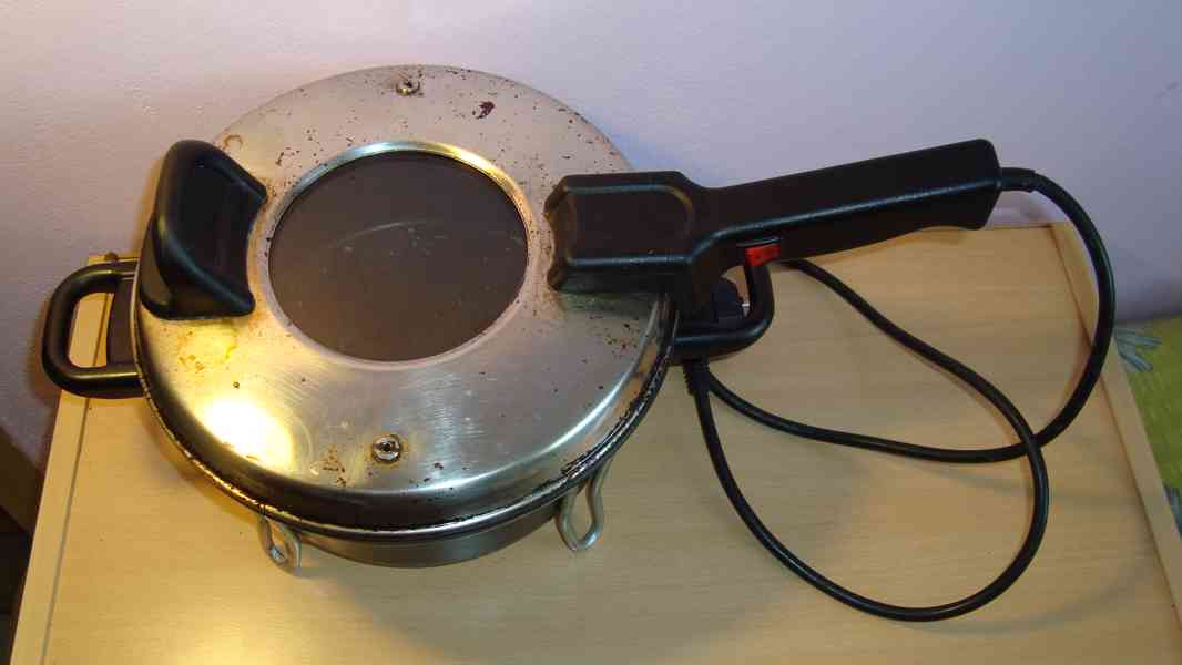 REMOSKA ORIGINÁL, prům. 24 cm (střední / malá) - bazar - Hyperinzerce.cz