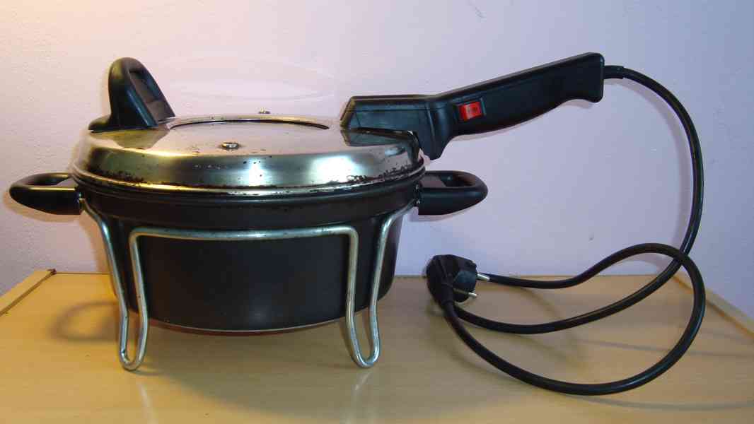 REMOSKA ORIGINÁL, prům. 24 cm (střední / malá) - bazar - Hyperinzerce.cz