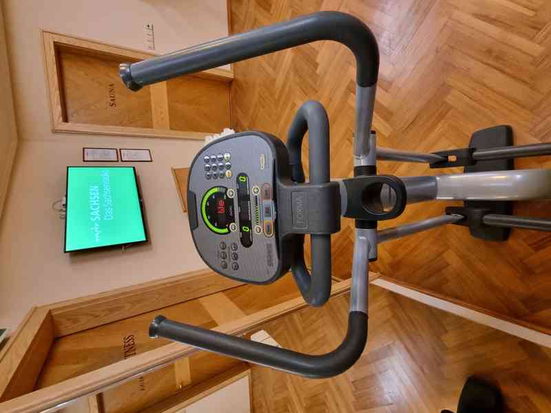 Cross trainer stepper Technogym Forma 500 - bazar - Hyperinzerce.cz