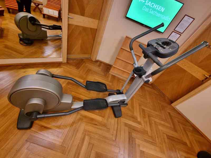 Cross trainer stepper Technogym Forma 500 - bazar - Hyperinzerce.cz