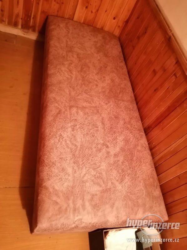 Válenda s úložným prostorem - válendy - bazar - Hyperinzerce.cz