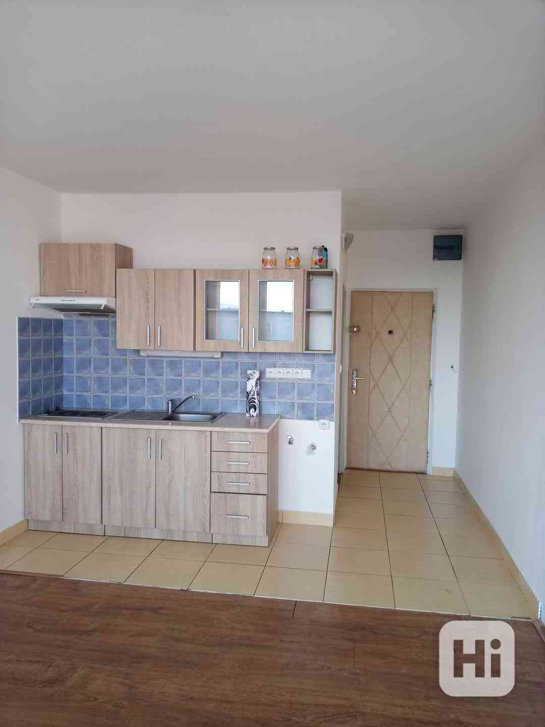 byt 1kk - bazar - Hyperinzerce.cz