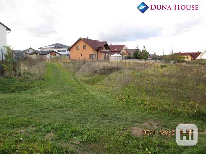 prodej pozemeku v Buštěhradě 967 m2 - bazar - Hyperinzerce.cz