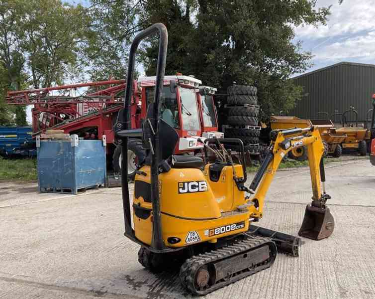 JCB 8008 CTS - bazar - Hyperinzerce.cz