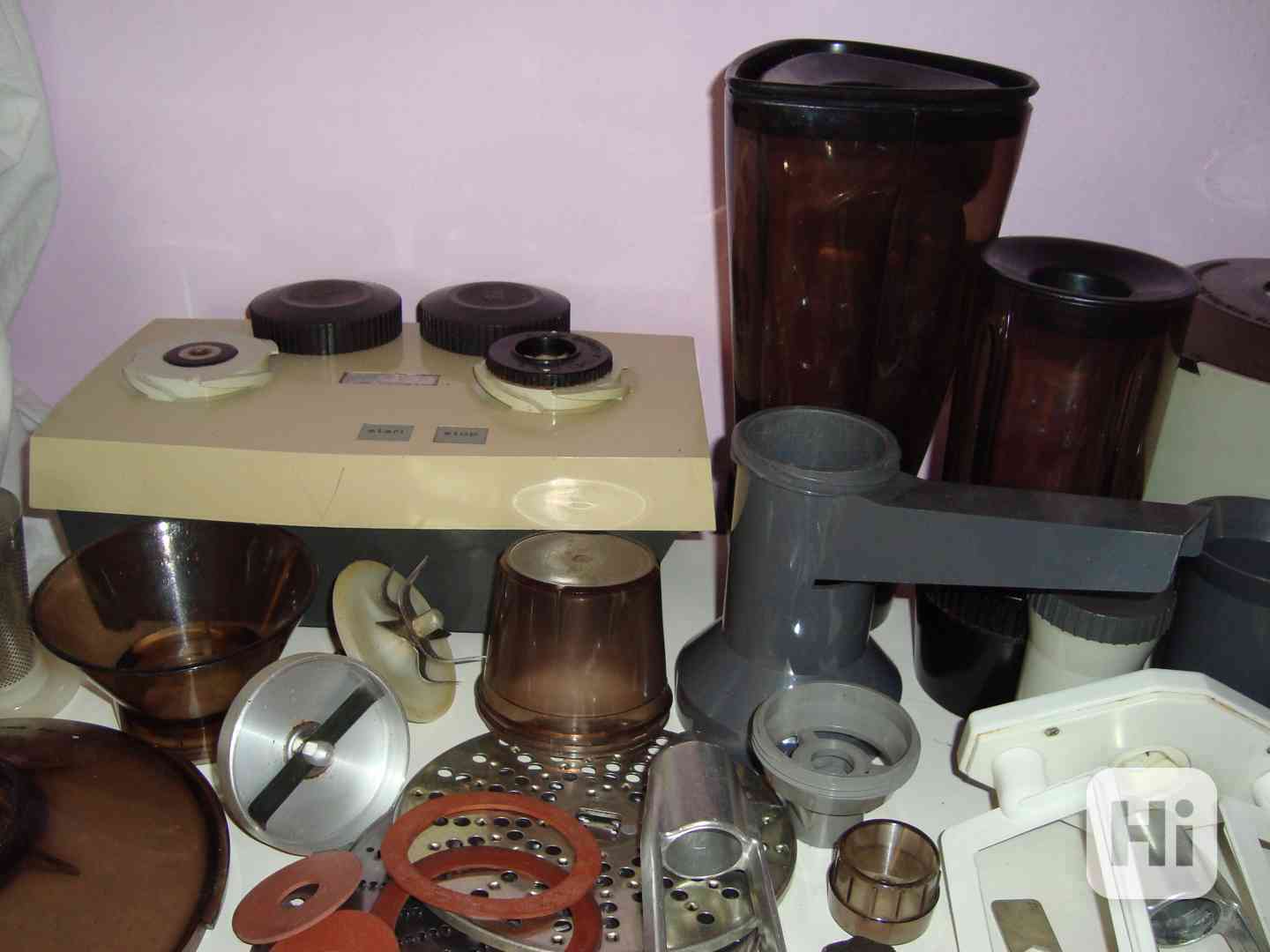 ETA 022, kuchyňský robot, retro, šedá - bazar - Hyperinzerce.cz