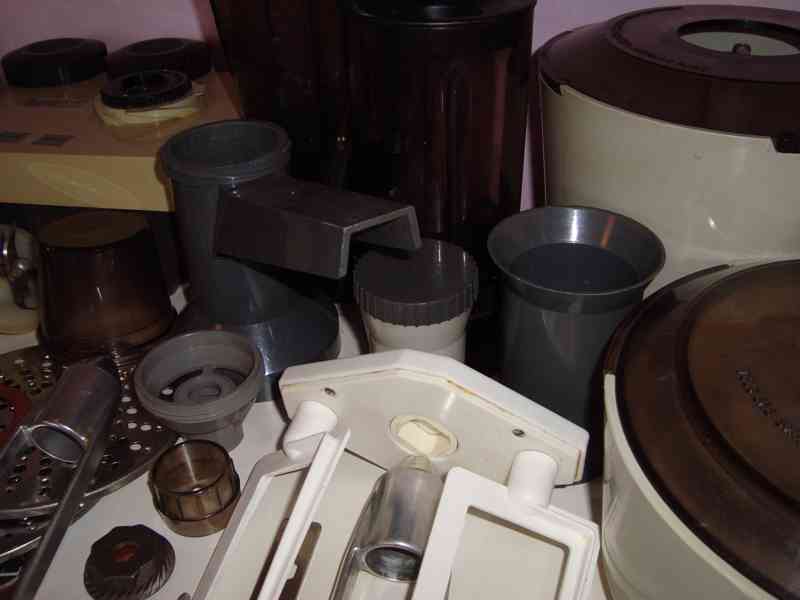 ETA 022, kuchyňský robot, retro, šedá - bazar - Hyperinzerce.cz