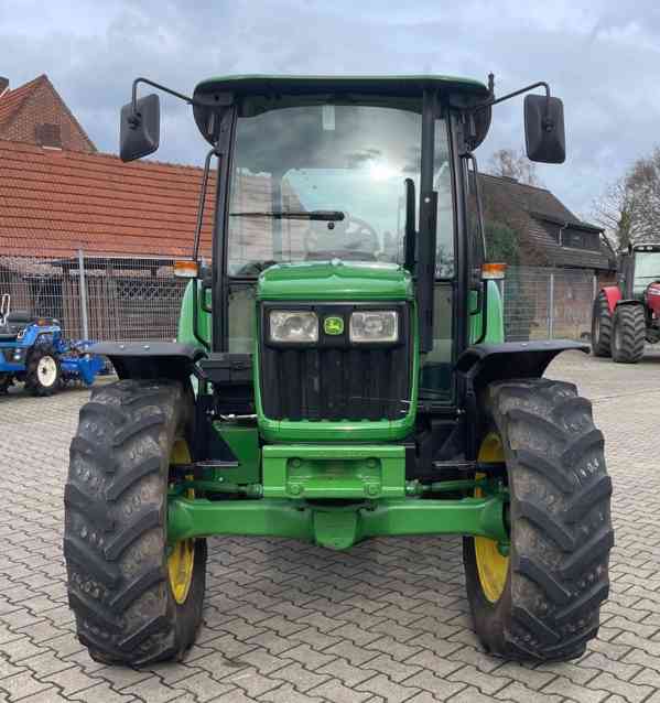 John Deere 5075E - bazar - Hyperinzerce.cz
