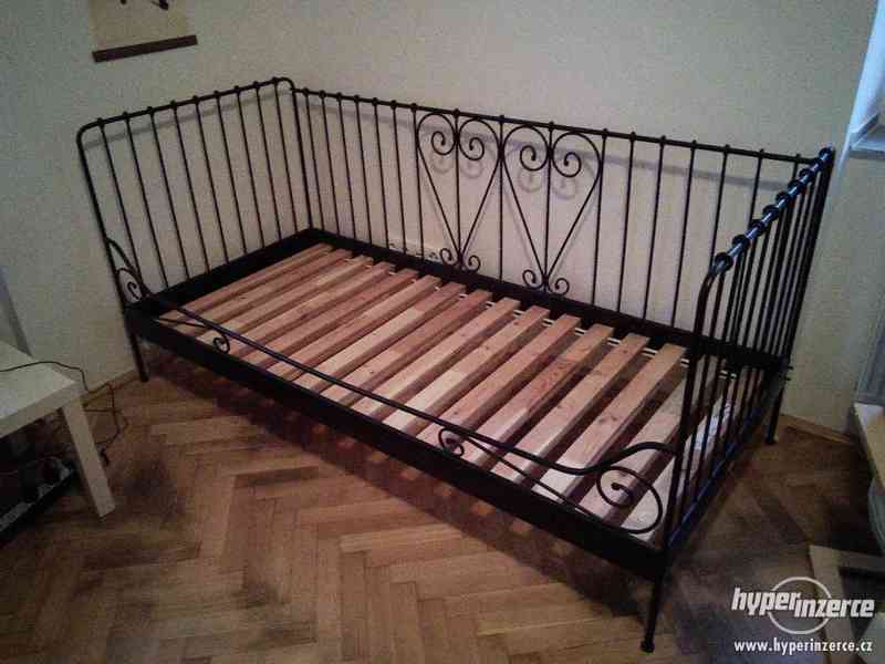 Kovová postel - bazar - Hyperinzerce.cz