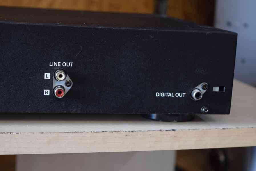 PHILIPS CD-753 VÝBORNÝ CD PŘEHRÁVAČ S CD TEXT !! - bazar - Hyperinzerce.cz