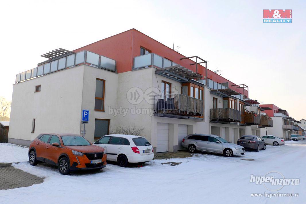 Pronájem, byt 2+kk, Hradec Králové, ul. K Meteoru - bazar - Hyperinzerce.cz