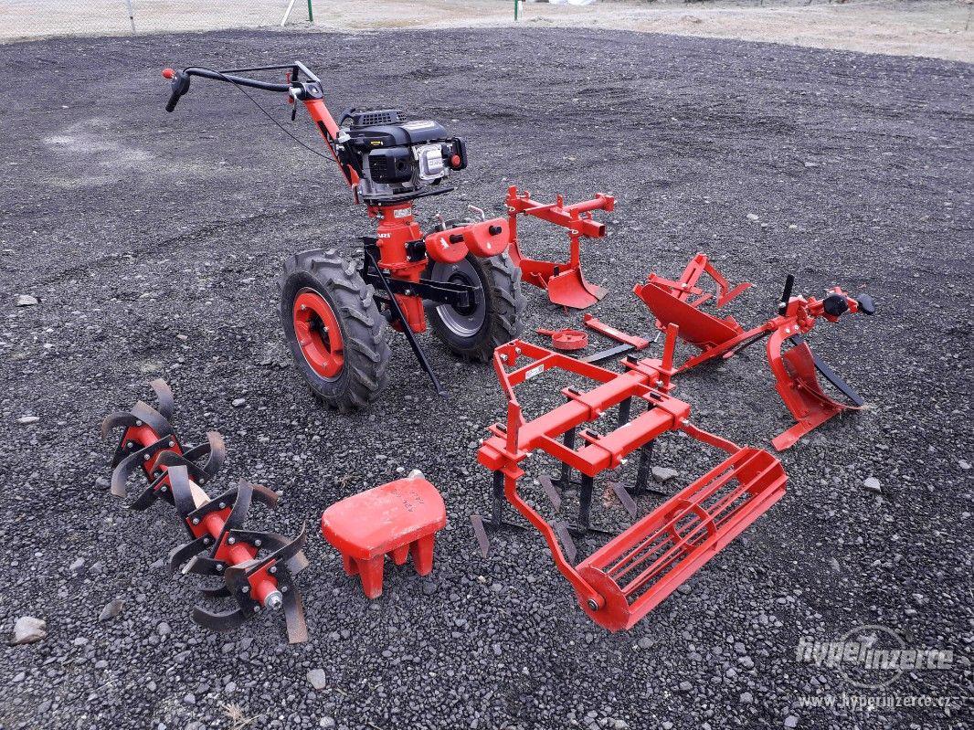 Malotraktor Vari s příslušenstvím - bazar - Hyperinzerce.cz